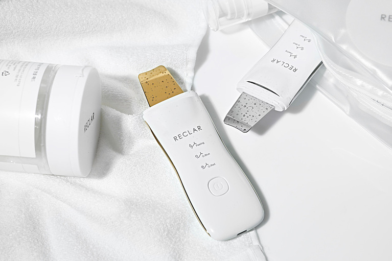 Why is regular skin cleansing important? | Reclar